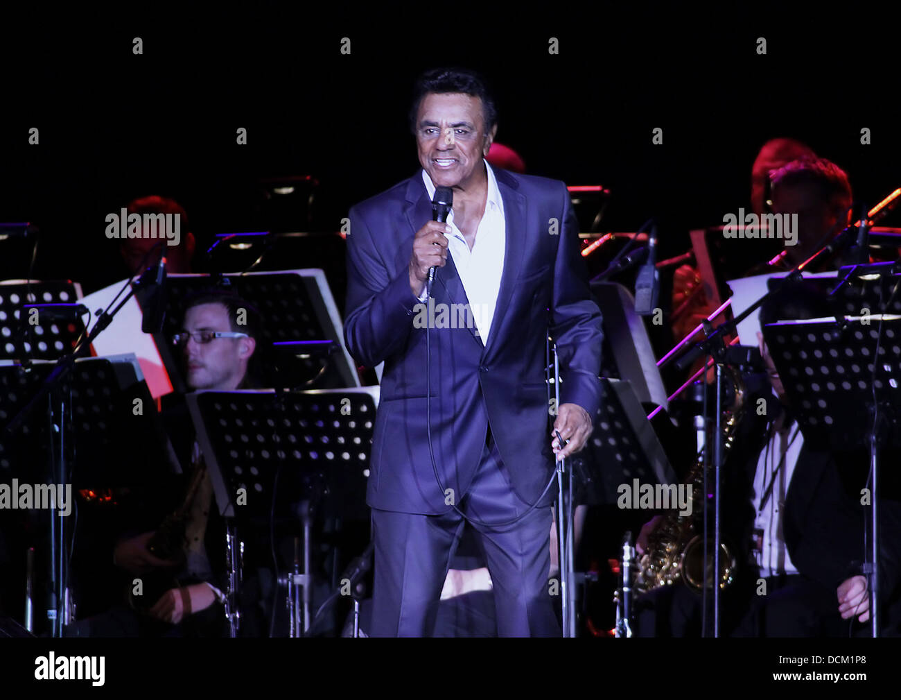 Johnny Mathis performing at Manchester MEN Arena. Manchester, England ...