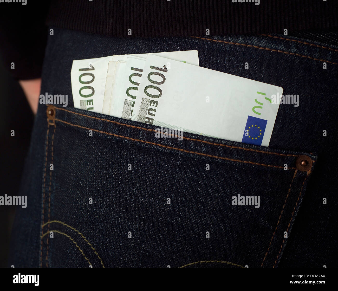 Money in pocket Stock Photo - Alamy