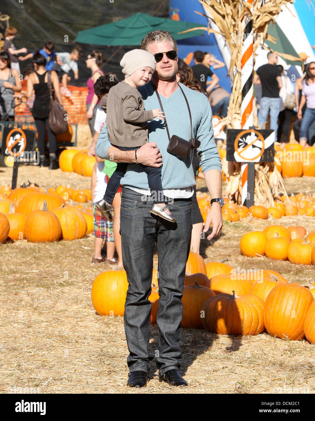 Eric Dane with daughter Billie Beatrice Dane at Mr Bones Pumpkin Patch ...