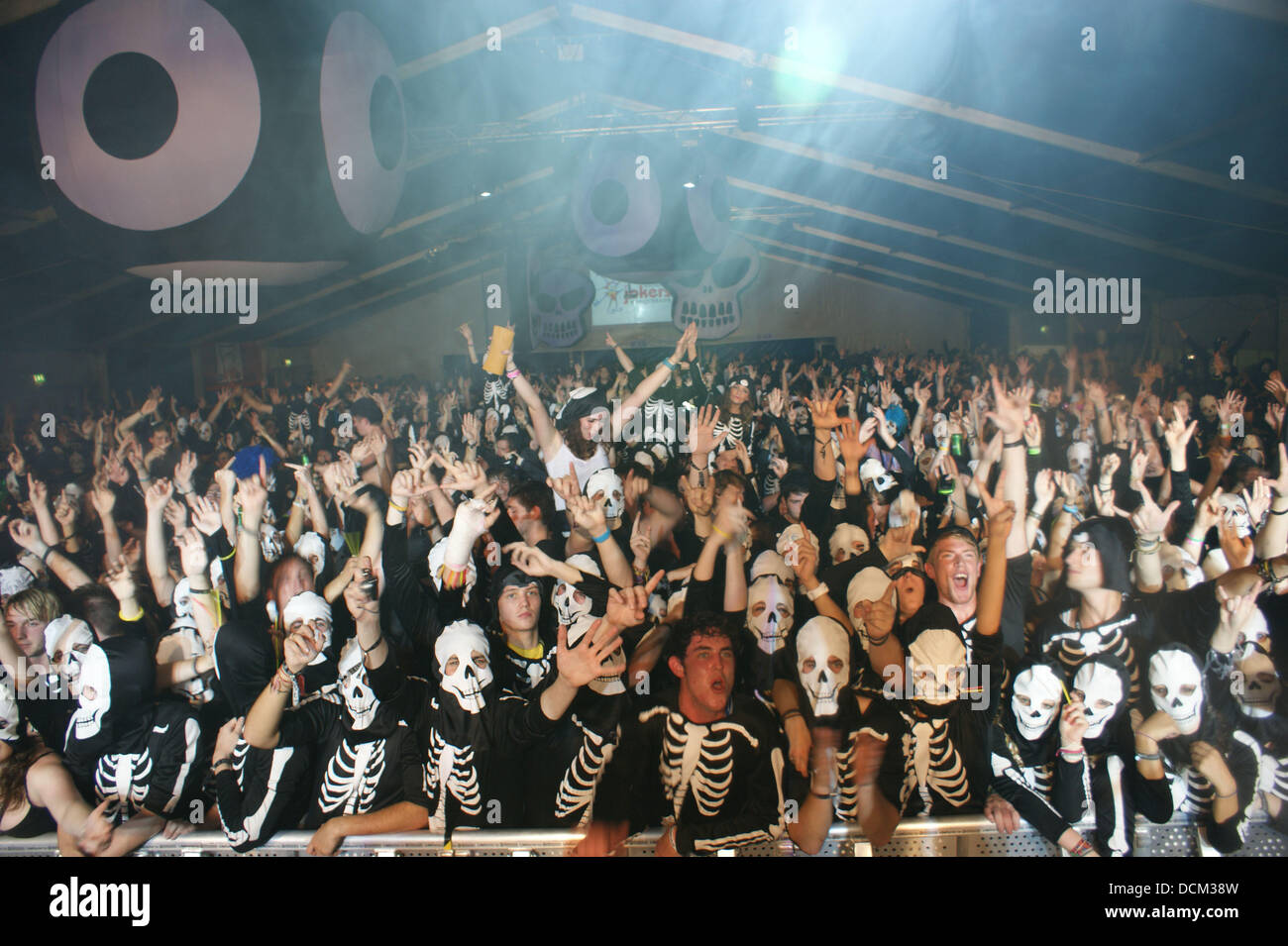 World's largest gathering of skeletons! A new world record for the ...