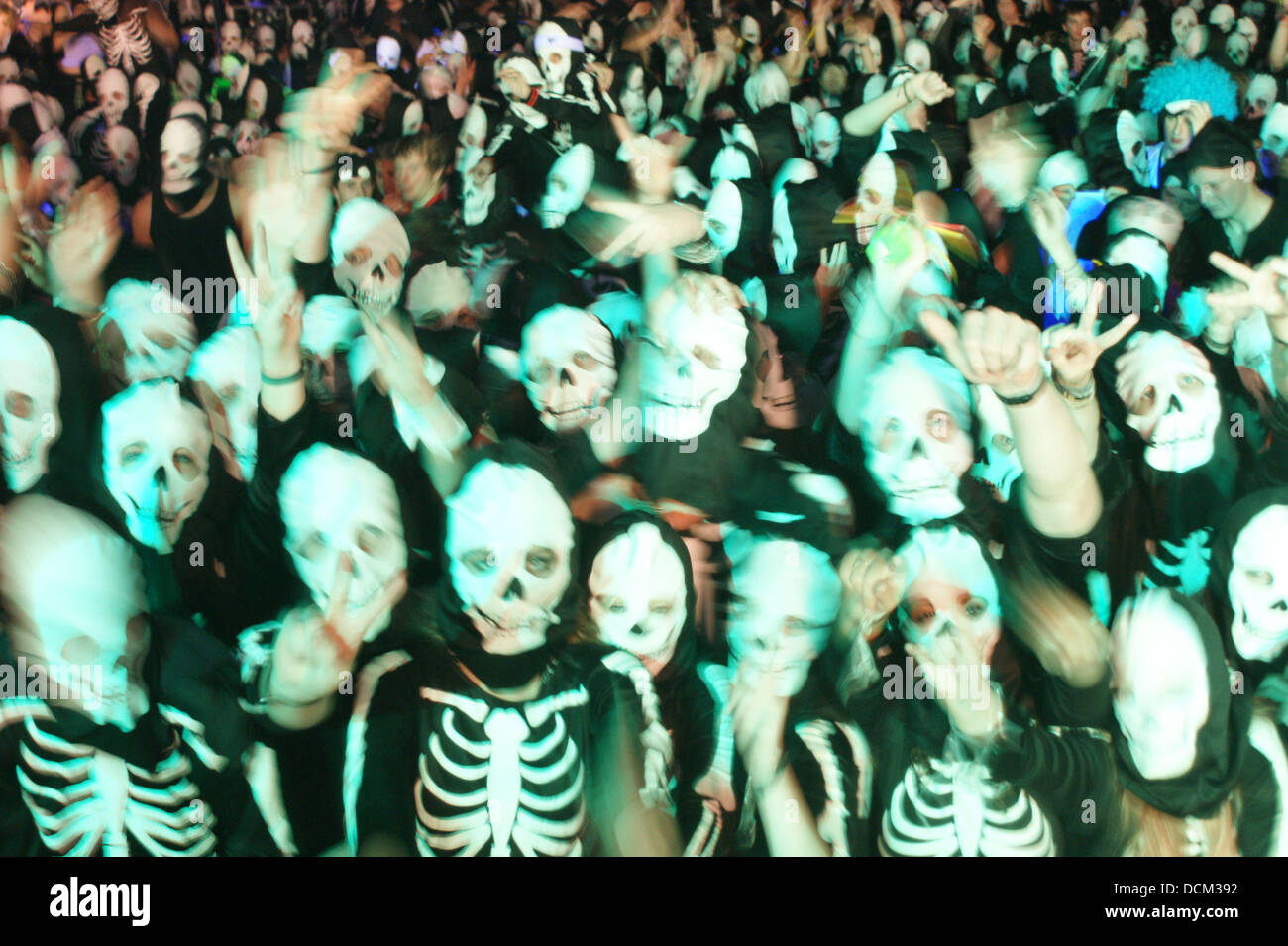 World's largest gathering of skeletons! A new world record for the ...