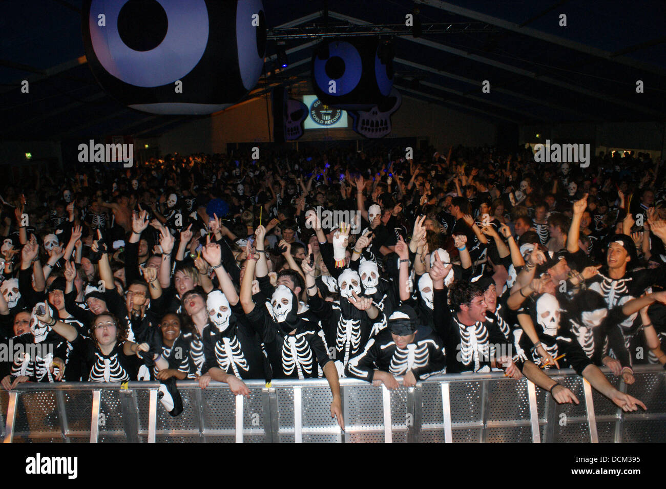 World's largest gathering of skeletons! A new world record for the ...