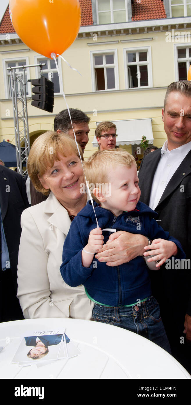 Greifswad, Germany. 20th Aug, 2013. German Chancellor and chairperson ...