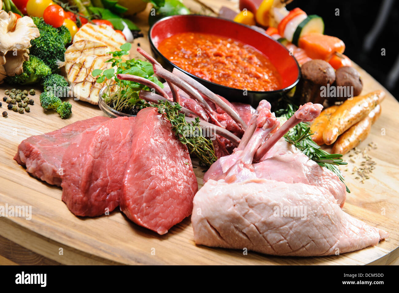 Garlic baked meat lamb hi-res stock photography and images - Alamy