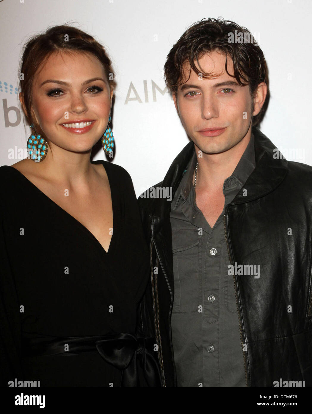 Aimee Teegarden and Jackson Rathbone Cambio And Warner Bros. Digital ...