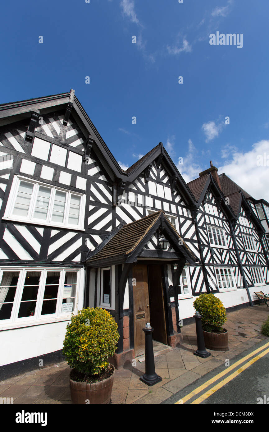 Suburb of Winnington, Northwich, England. Picturesque view of the oak ...