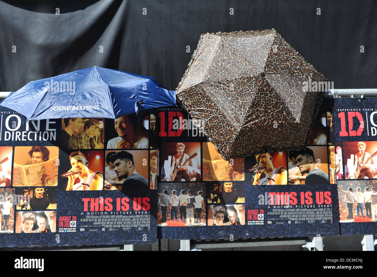 1d queue hi-res stock photography and images - Alamy