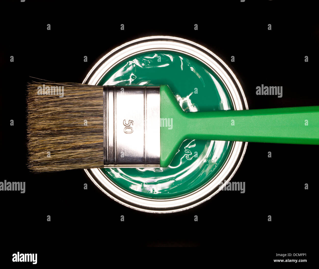 Green Paint can and brush Stock Photo - Alamy