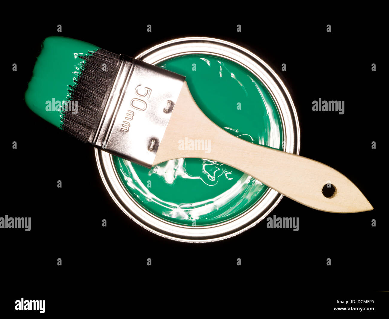 Green Paint can and brush Stock Photo - Alamy