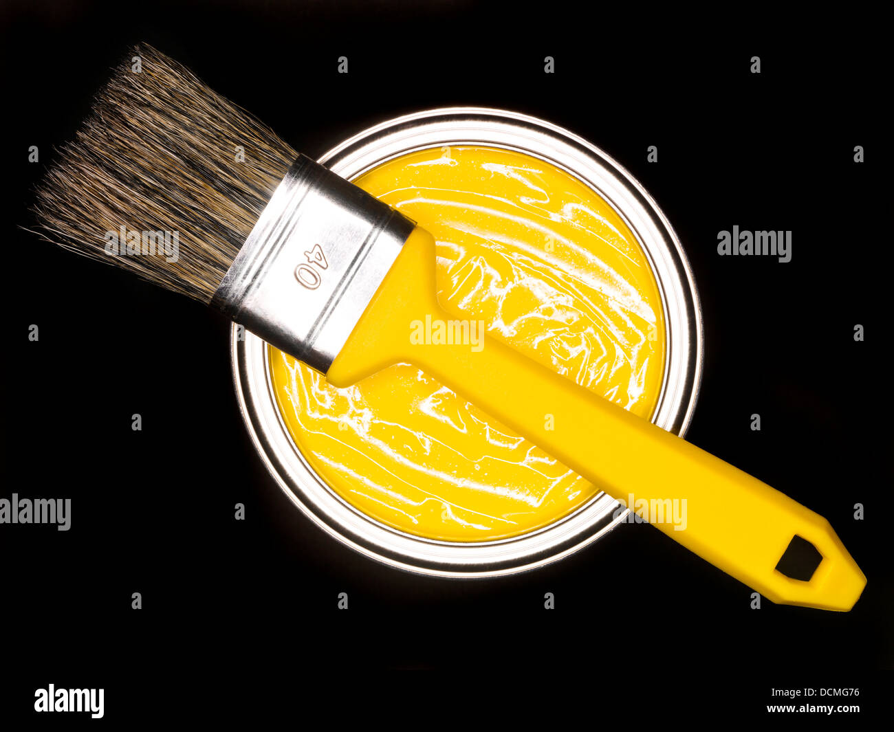 Yellow Paint can and brush Stock Photo - Alamy