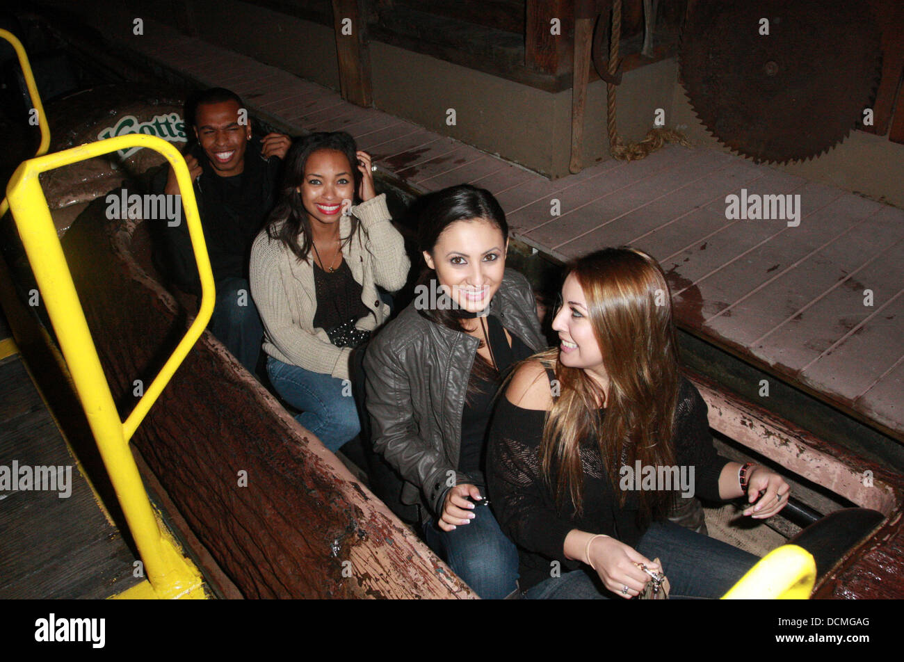 Darnell Appling, Logan Browning and Francia Raisa and Italia Renata at ...