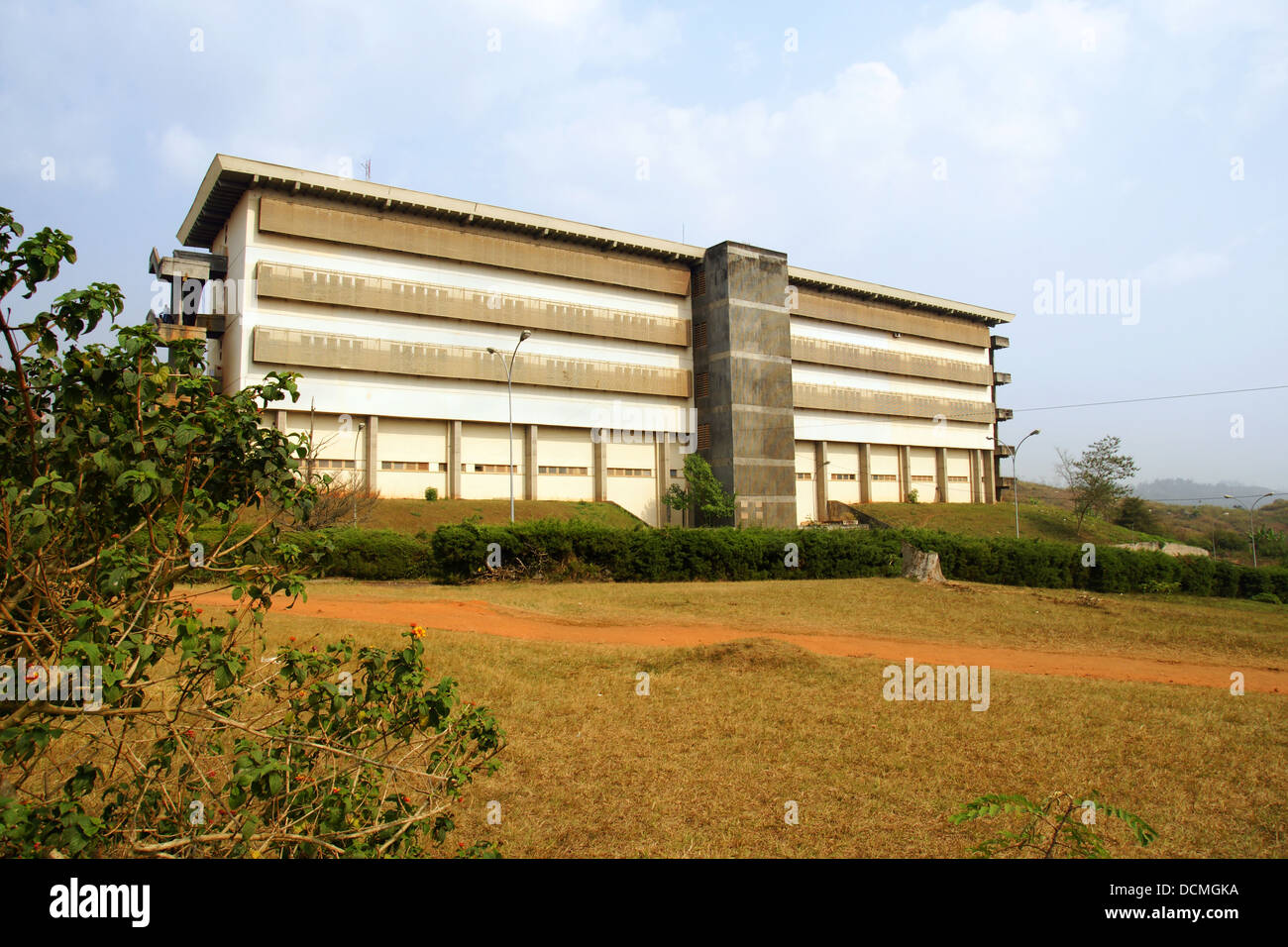 School concrete hi-res stock photography and images - Alamy