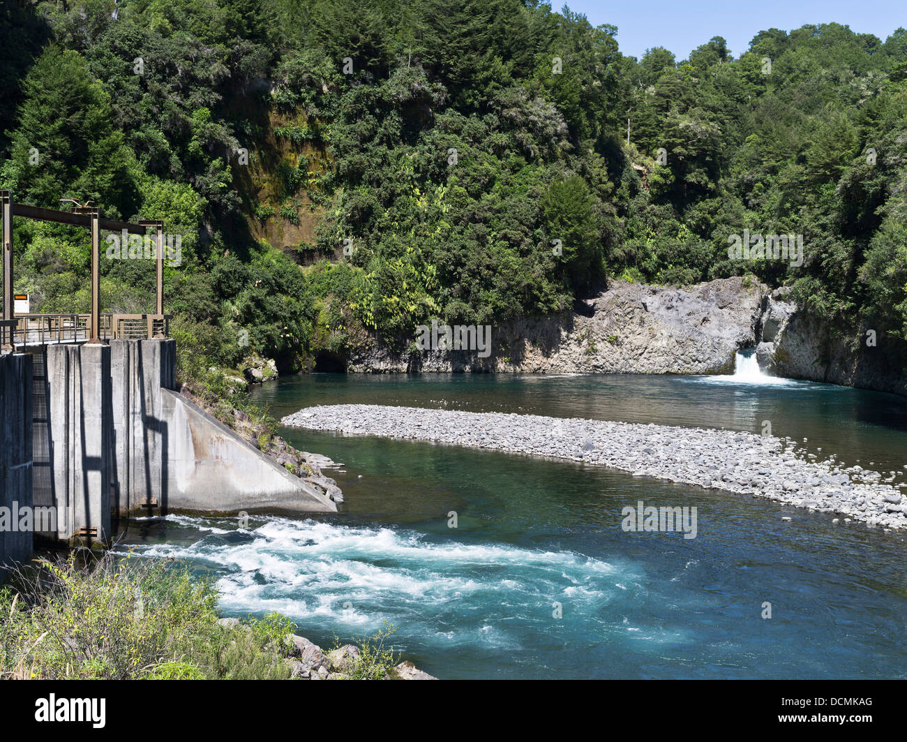 dh Tongariro River TURANGI NEW ZEALAND Waikato Falls river waterfall ...