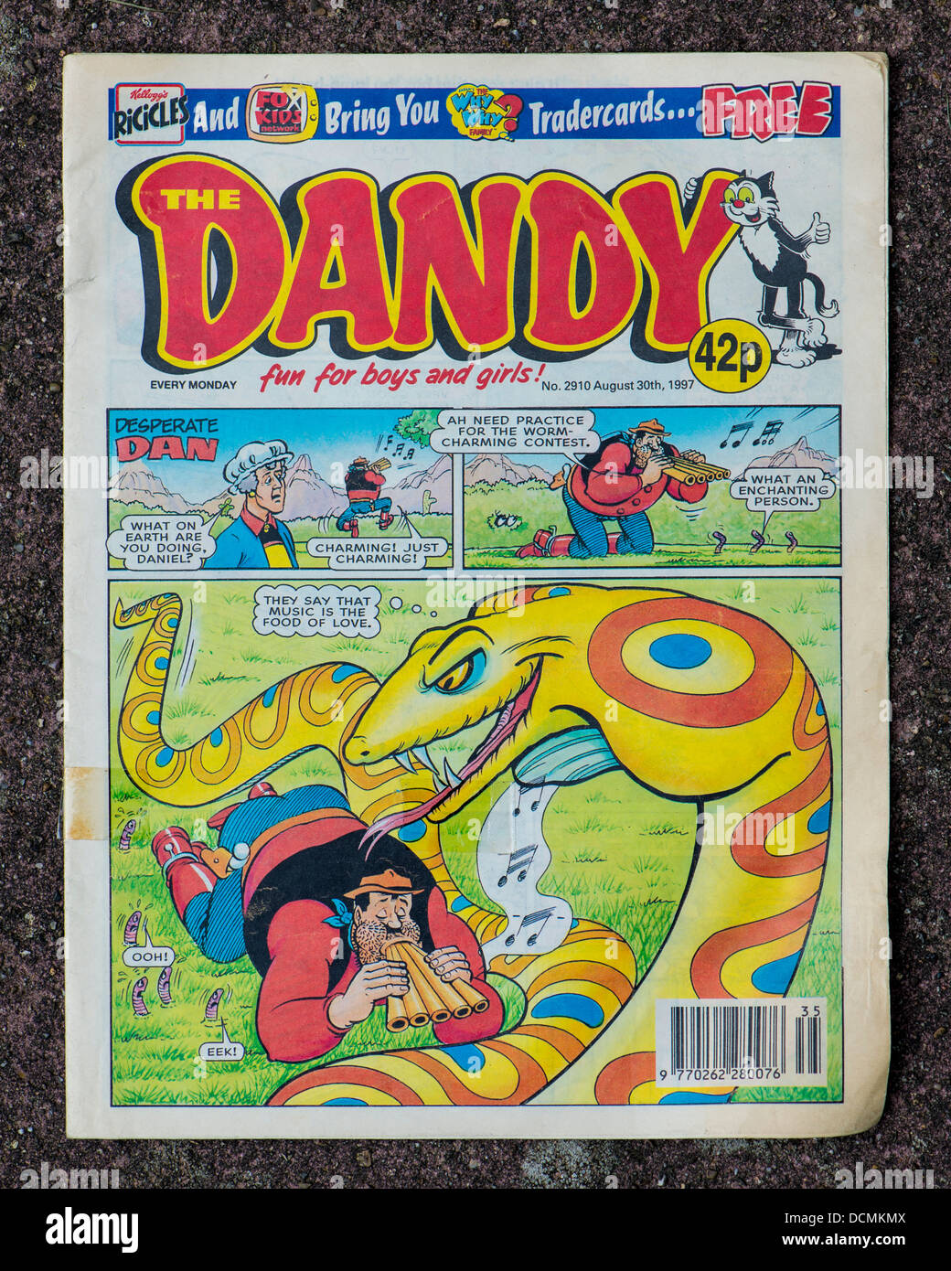 The Dandy Comic Front Cover - Issue 2910 August 30th 1997 Stock Photo ...