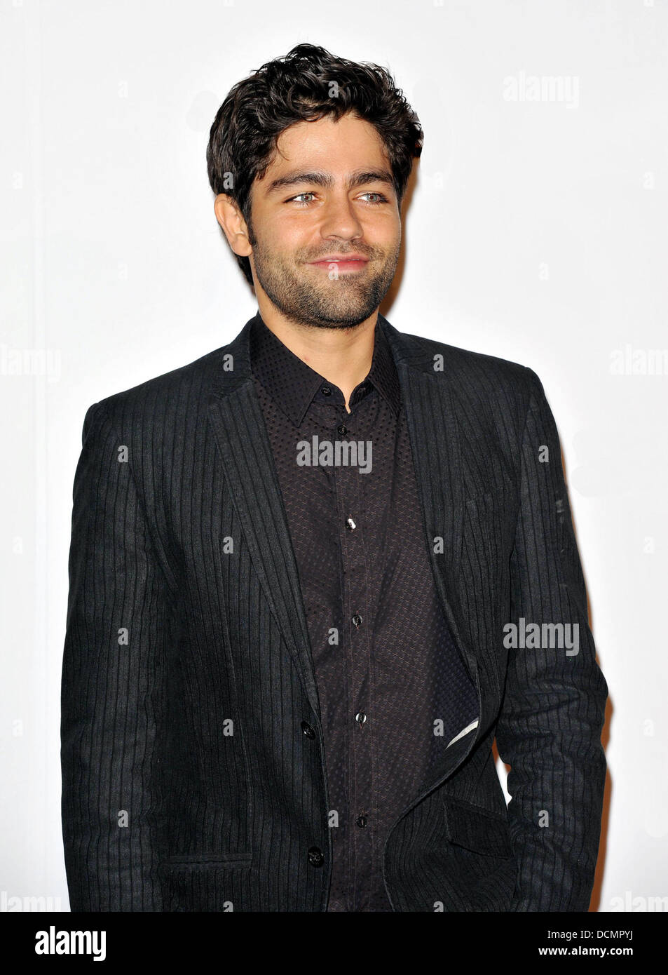 Adrian Grenier arrives at The Star Opening Party Sydney, Australia - 25 ...