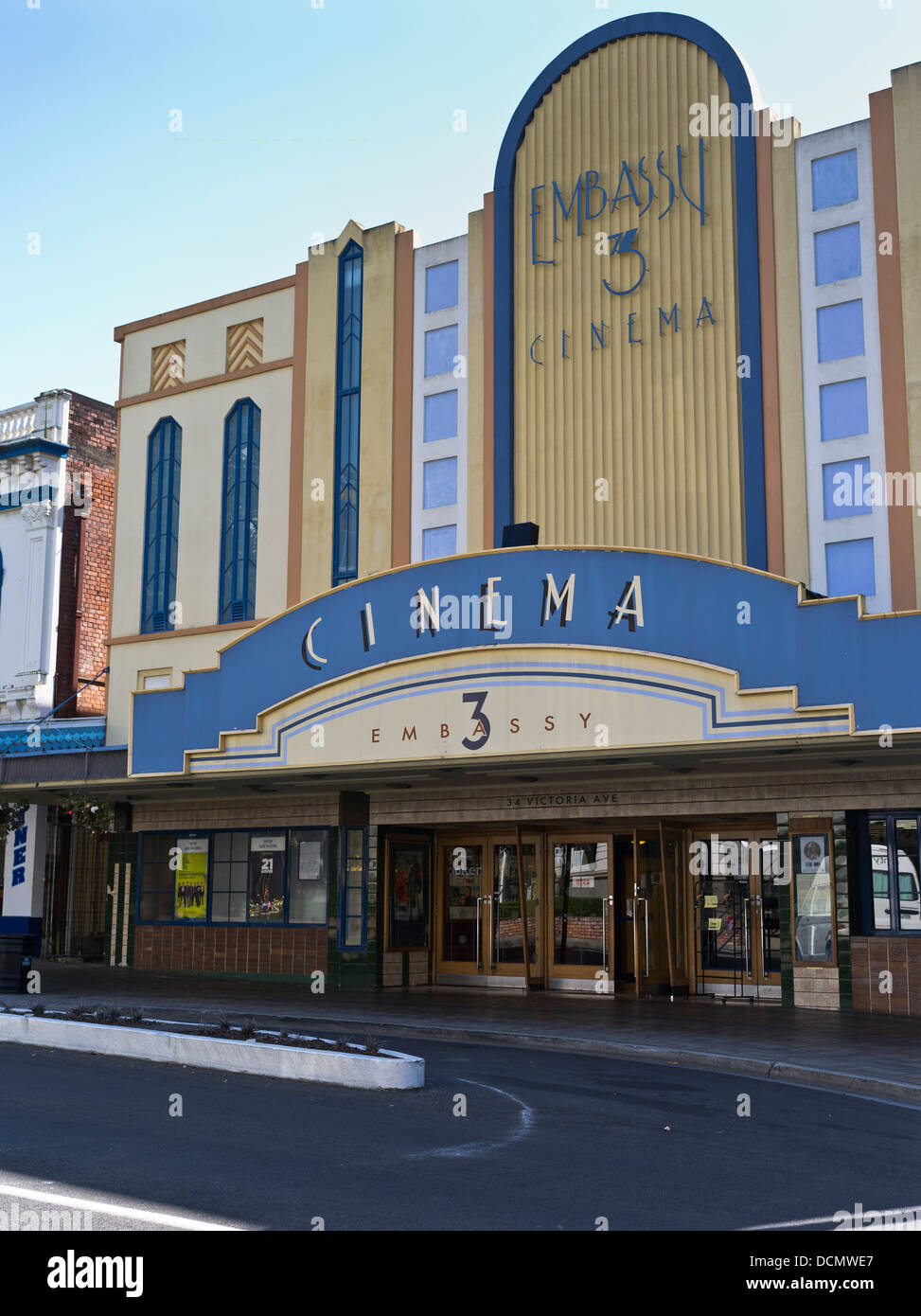dh Victoria Avenue WANGANUI NEW ZEALAND Art Deco Embassy 3 Cinema ...