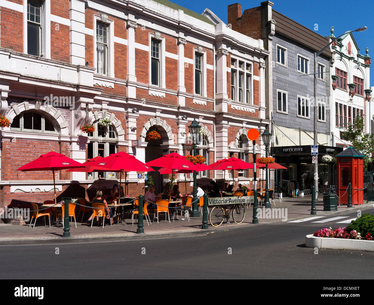 dh Victoria Avenue WANGANUI NEW ZEALAND People alfresco cafe colonial ...