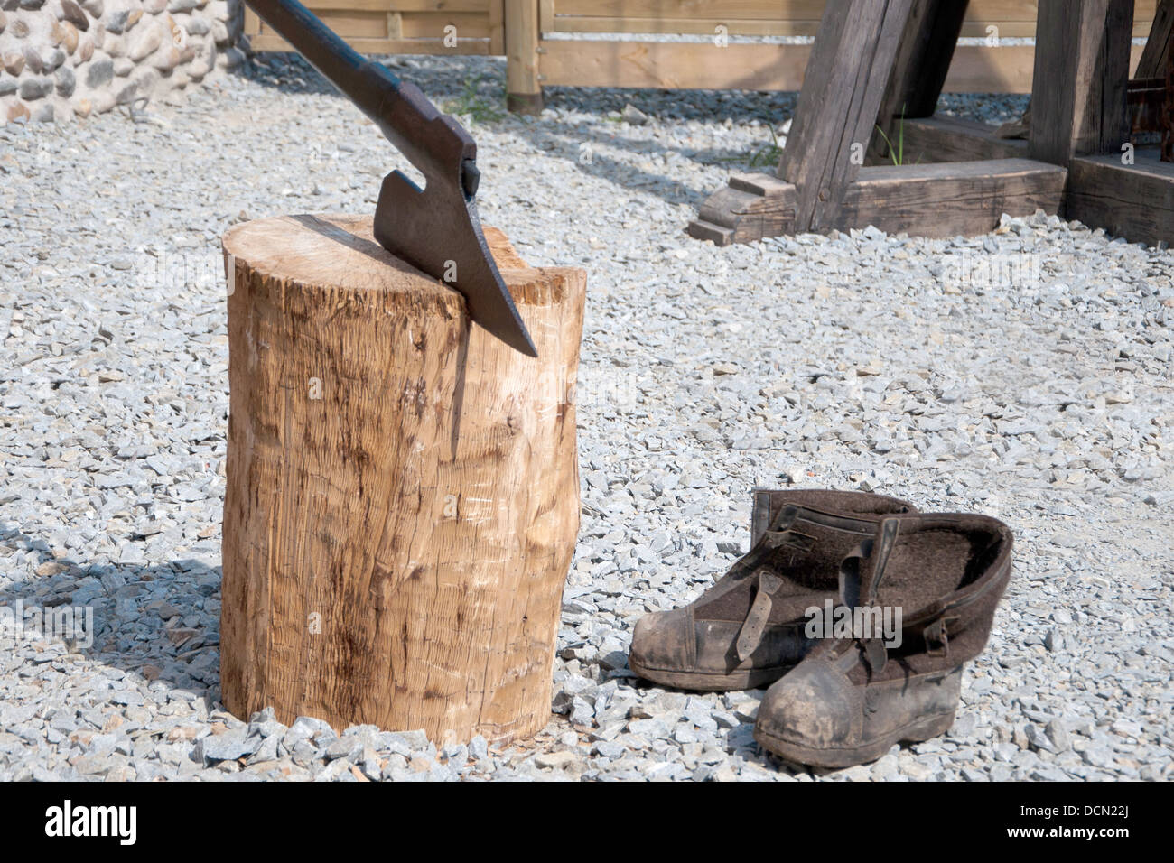 Execution axe block hi-res stock photography and images - Alamy