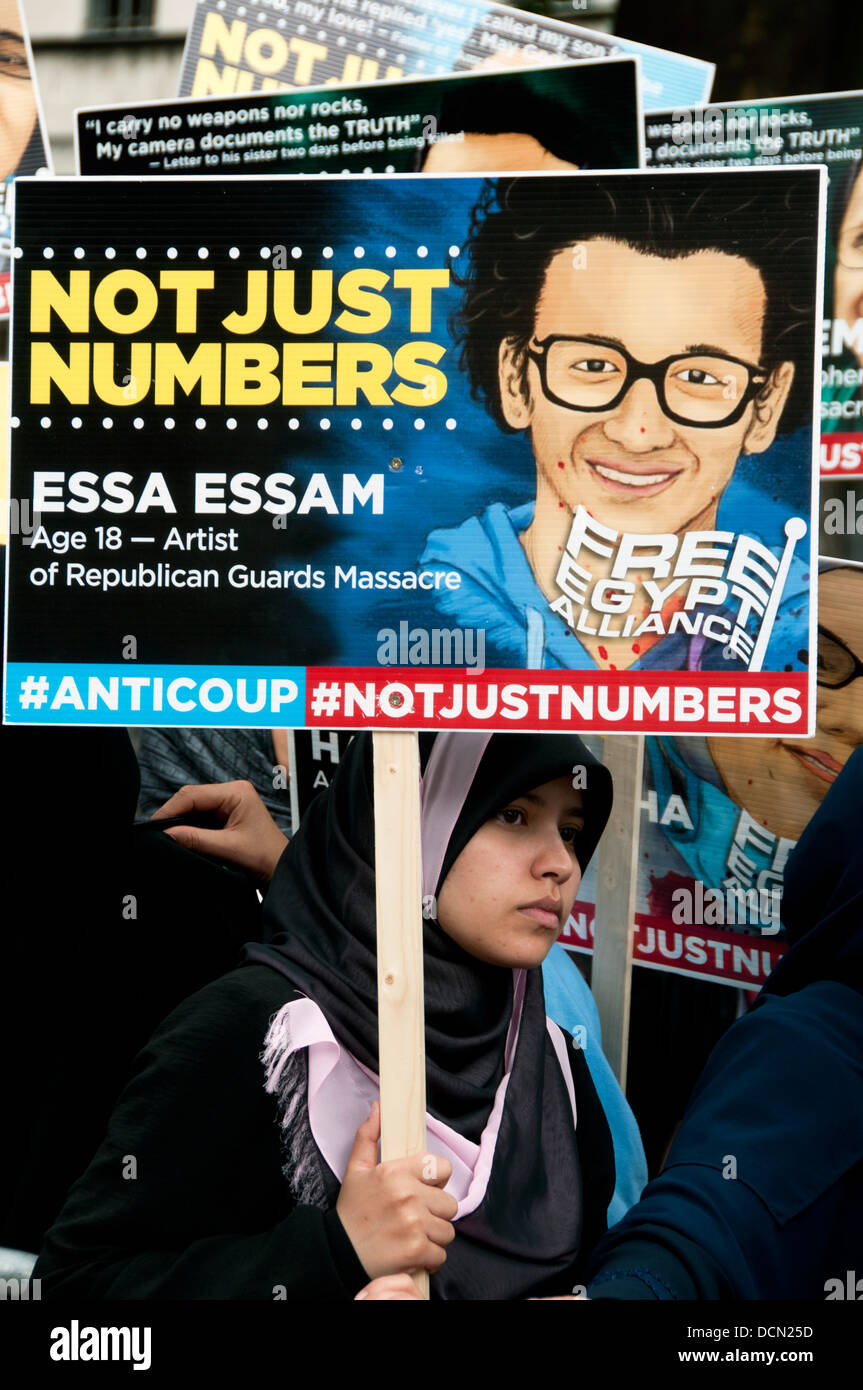 Egyptian Brotherhood and supporters of Morsi protest in London against ...