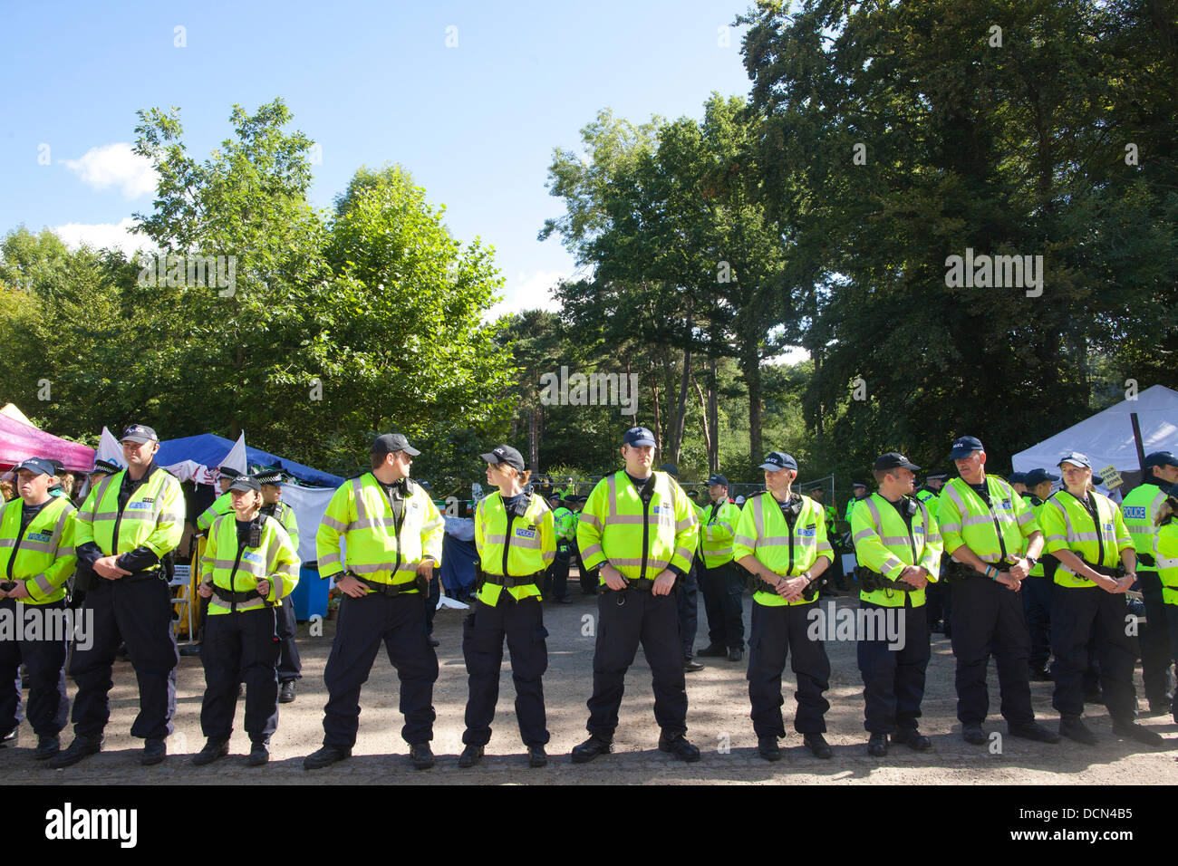 Fracking balcombe police cuadrilla hi-res stock photography and images ...
