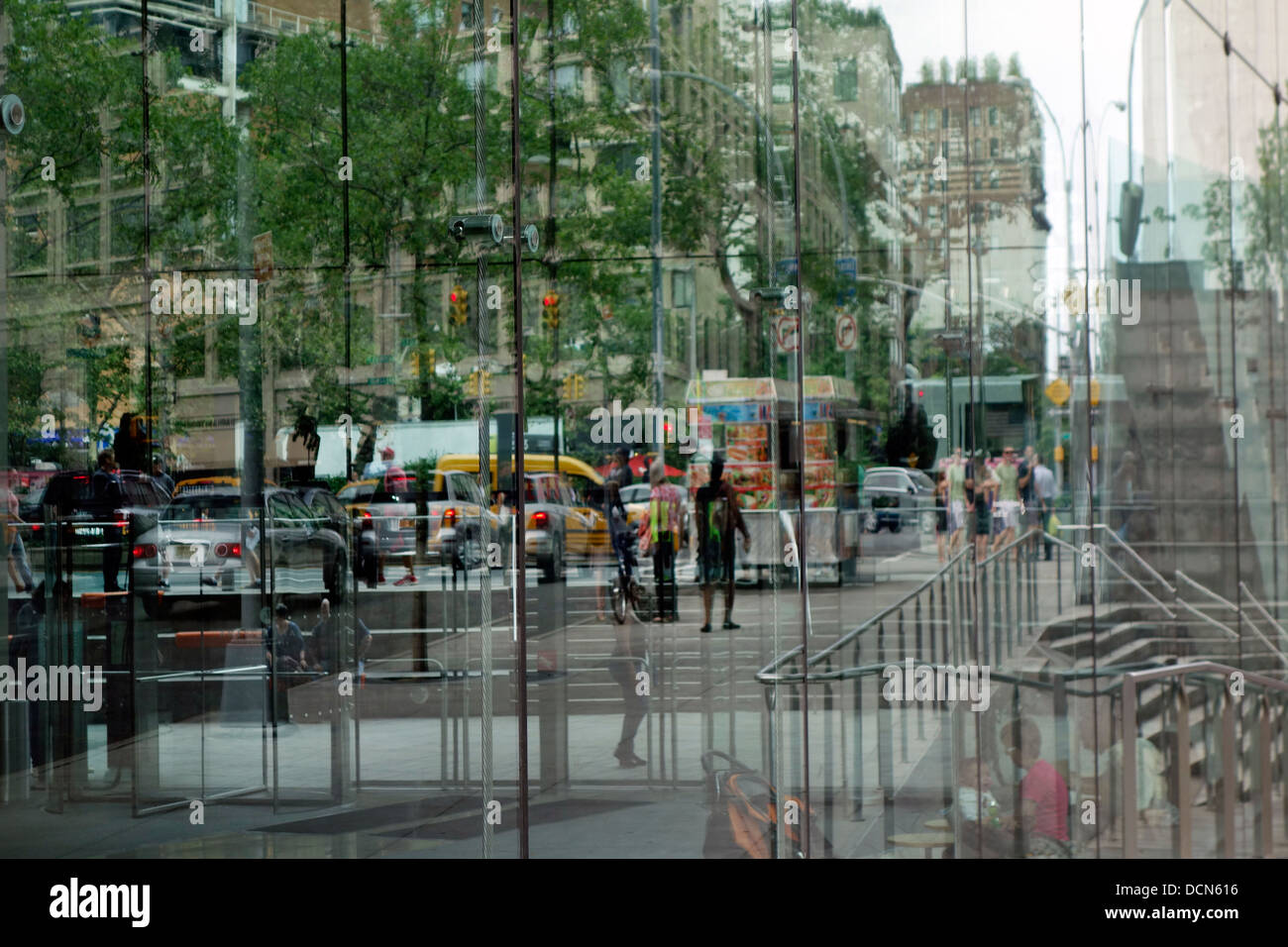 Starr theater Alice Tully hall at Lincoln center Stock Photo - Alamy