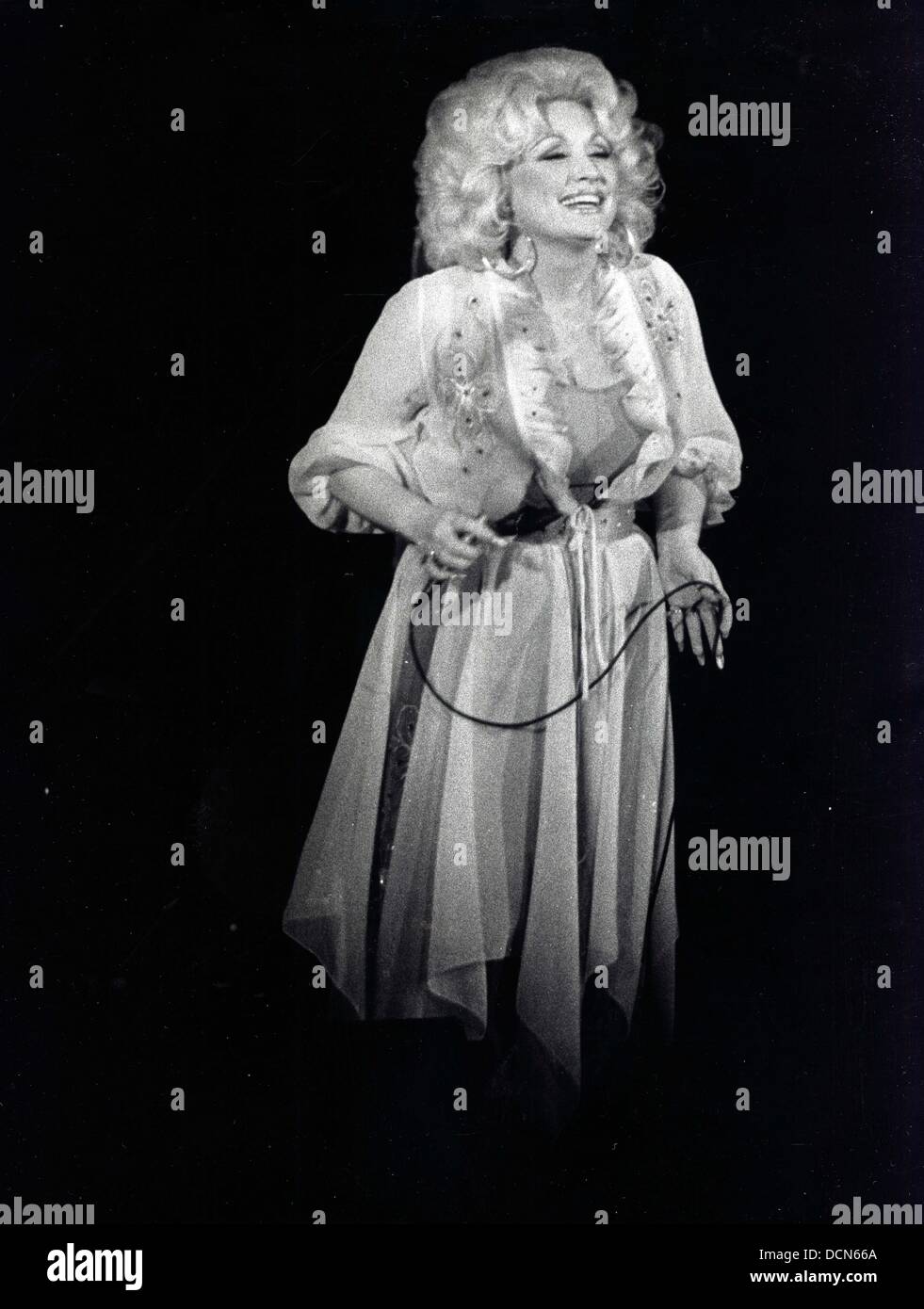 DOLLY PARTON.(Credit Image: © Shaun Considine/Globe Photos/ZUMAPRESS ...