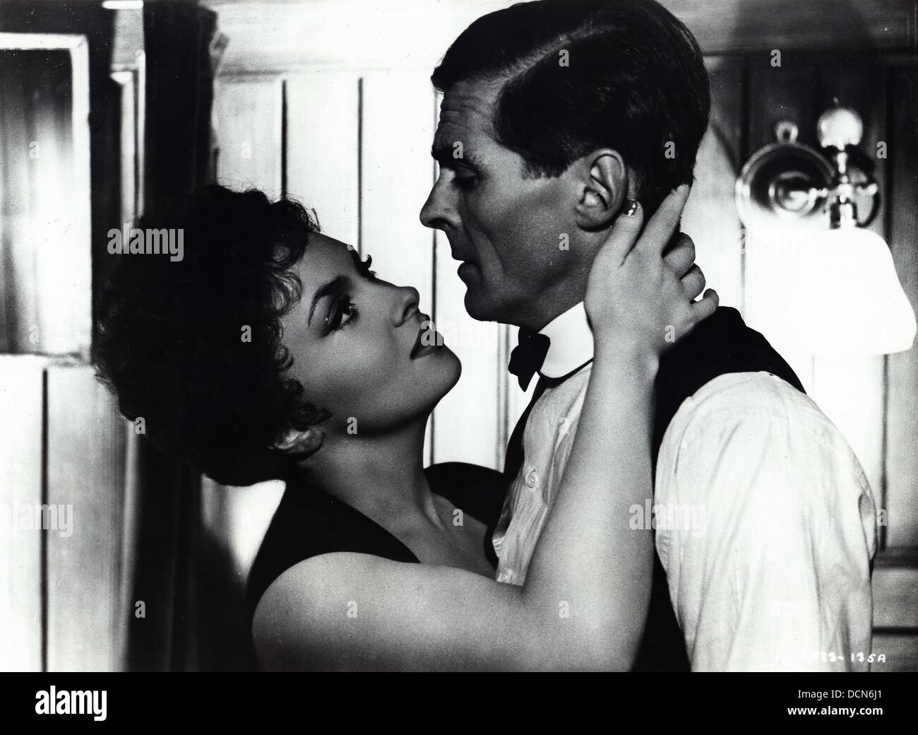 GINA LOLLOBRIGIDA Edward Underdown.Beat the Devil 1953.still.Supplied ...