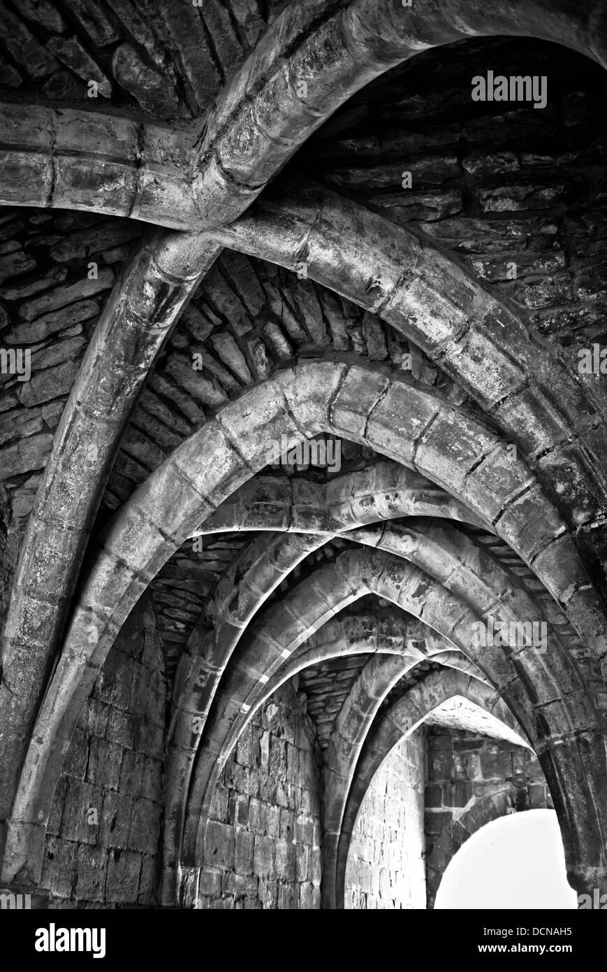 White stone arch hi-res stock photography and images - Alamy