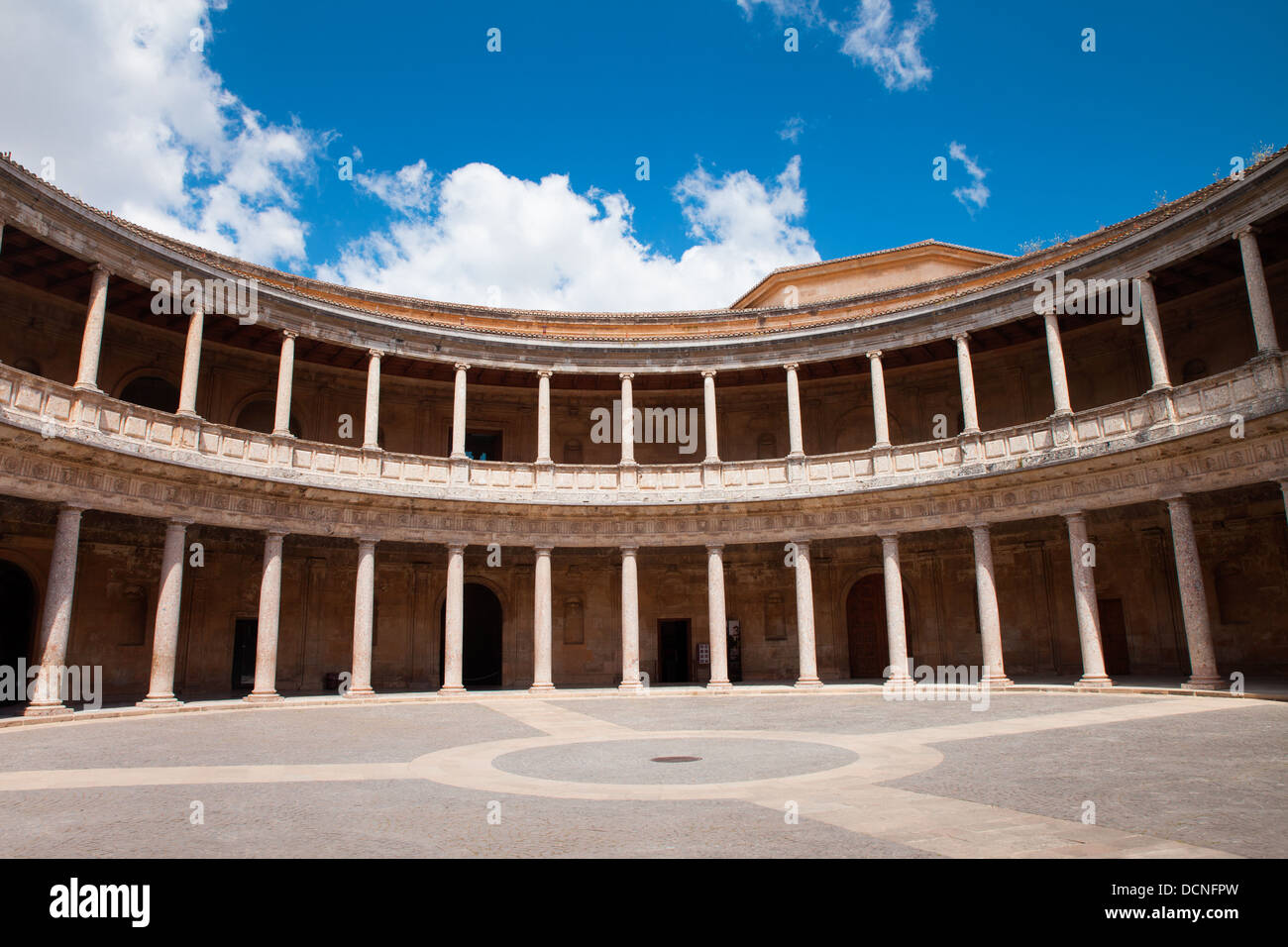 Patio of Charles V Palace - the spectacular architecture of Alhambra ...