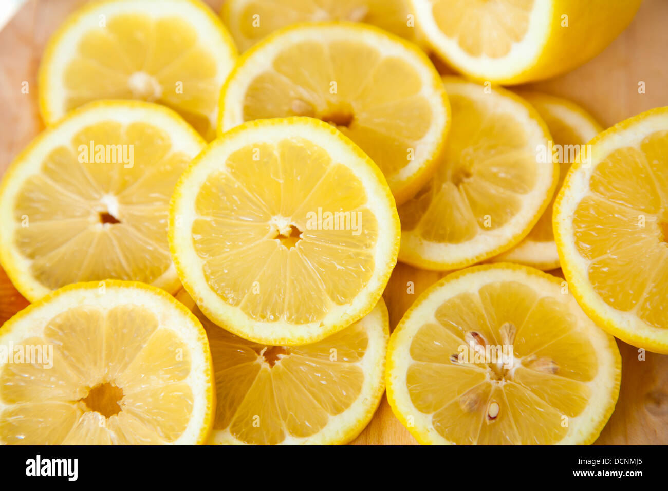 Slice of fresh lemon Stock Photo - Alamy