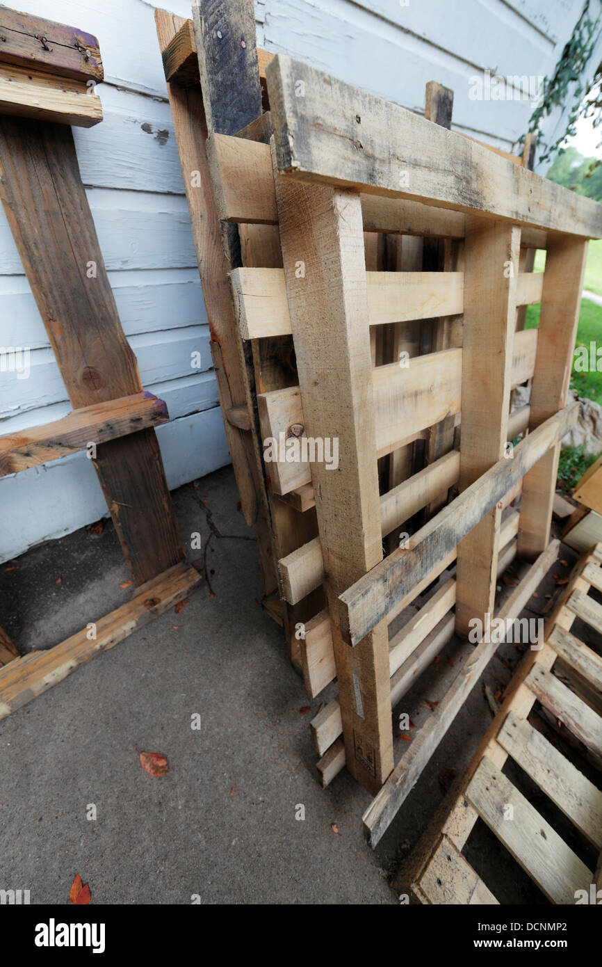 Upright vertical hi-res stock photography and images - Alamy