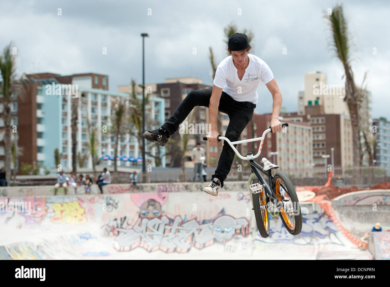 South ramp hi-res stock photography and images - Alamy