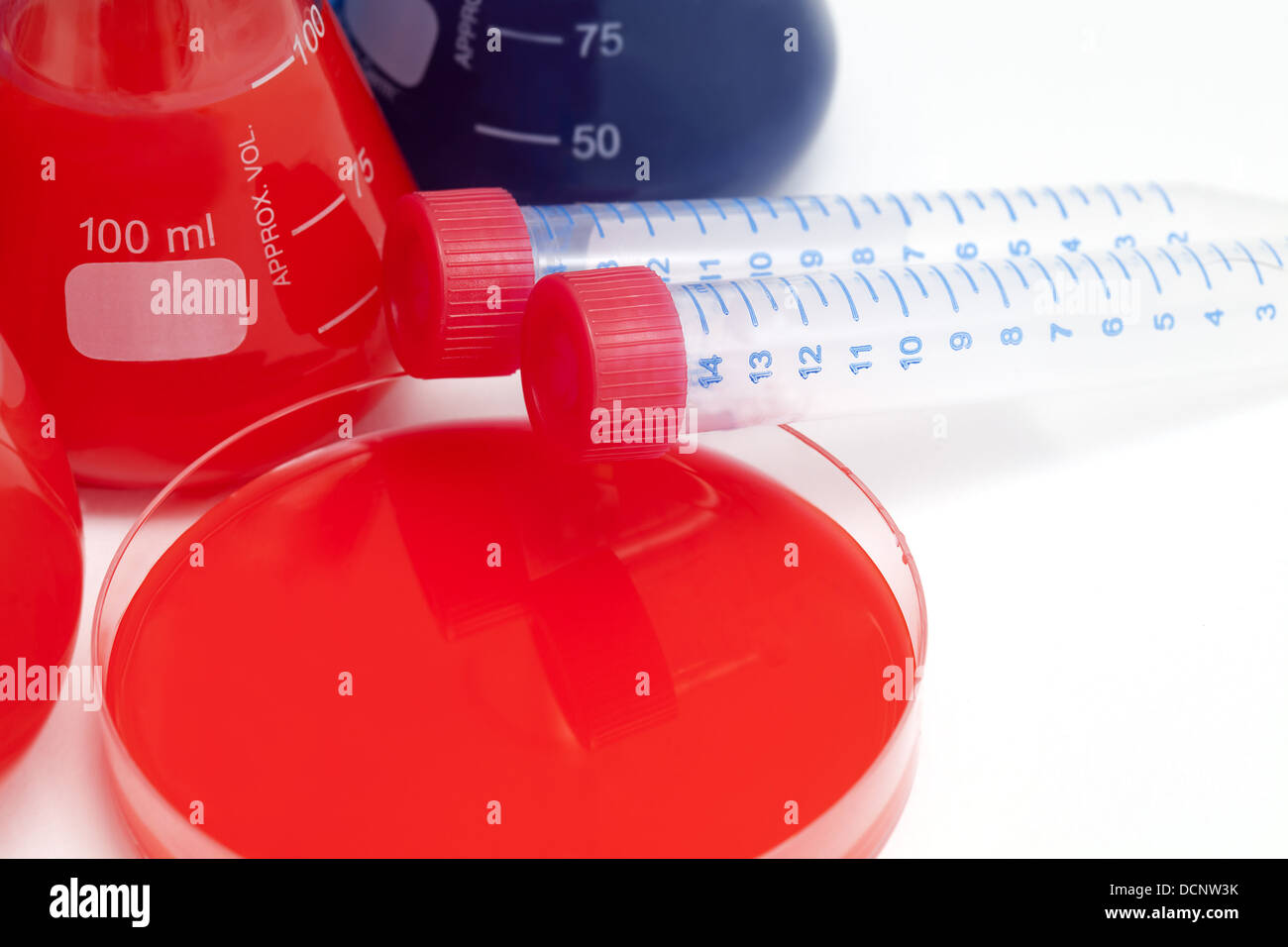 Laboratory solvent hi-res stock photography and images - Alamy