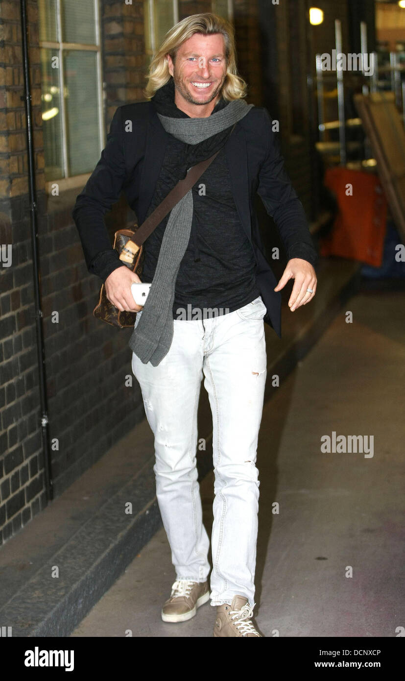 Robbie Savage outside the ITV studios London, England - 27.10.11 Stock ...