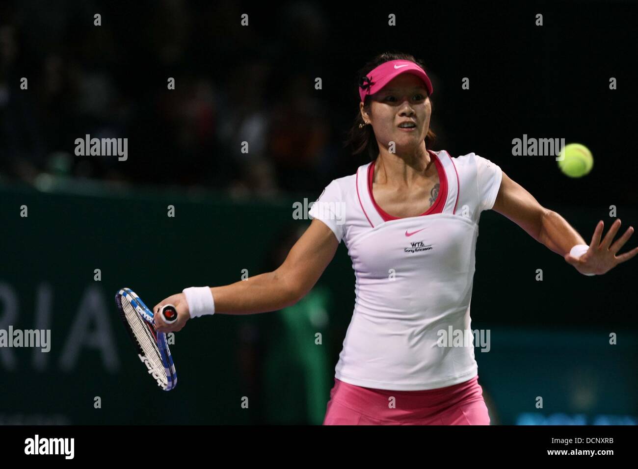 Na Li of China TEB BNP Paribas WTA Championships Day 3 - Na Li vs ...