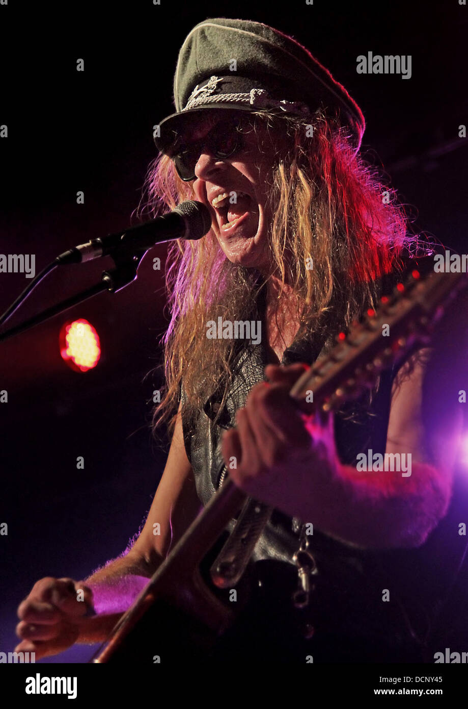 Julian cope hi-res stock photography and images - Alamy