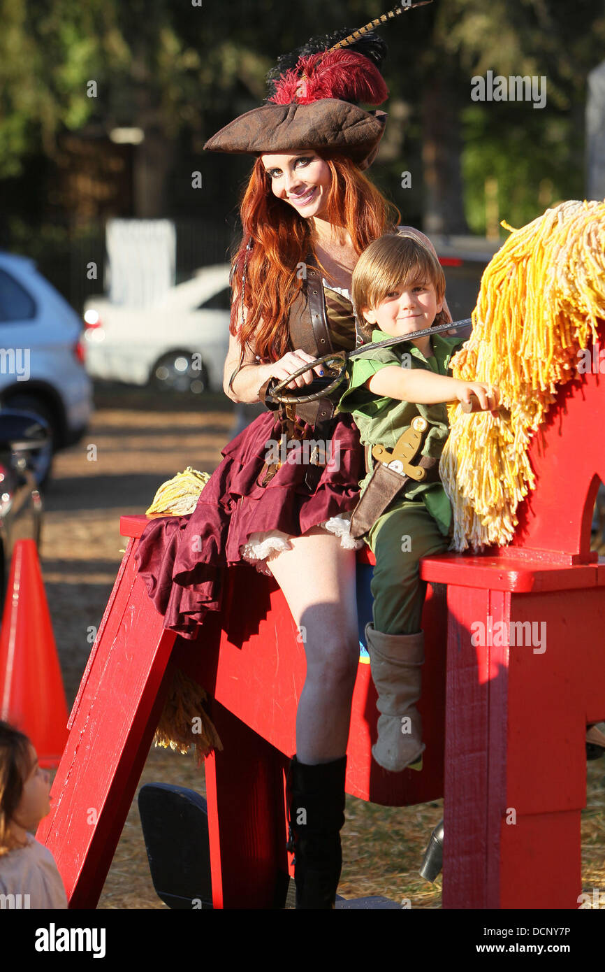 Phoebe Price and child actor, Alexander James Rodriguez at Mr Bones ...