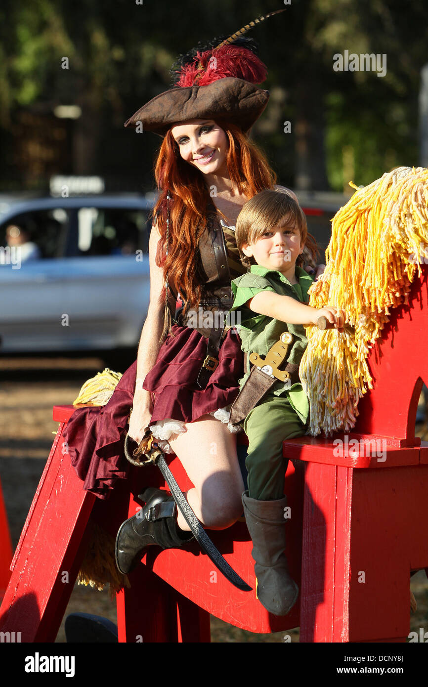Phoebe Price and child actor, Alexander James Rodriguez at Mr Bones ...