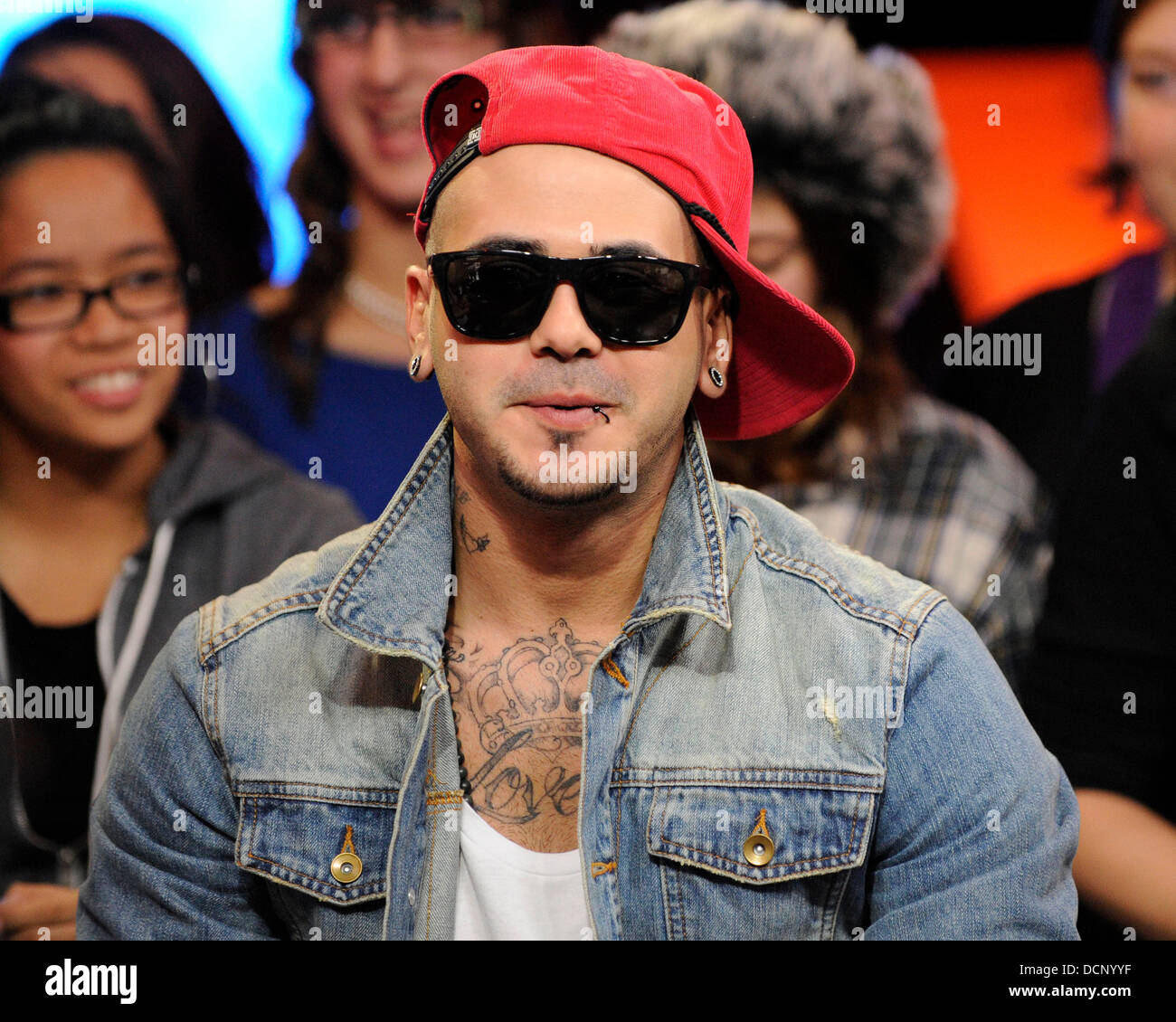 Danny Fernandes appears on Much Music's New.Music.Live promoting his ...