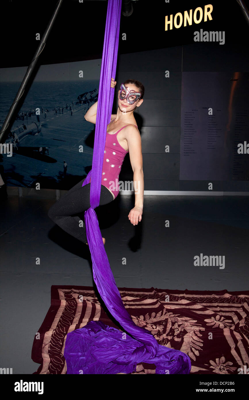 Polly solomon pink soiree hi-res stock photography and images - Alamy