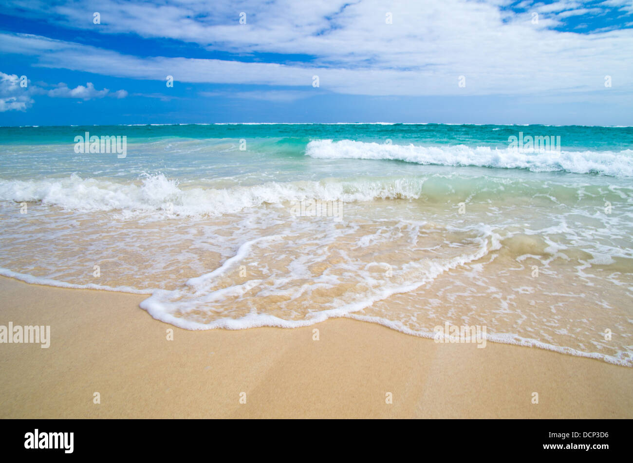Caribbean sea wave hi-res stock photography and images - Alamy