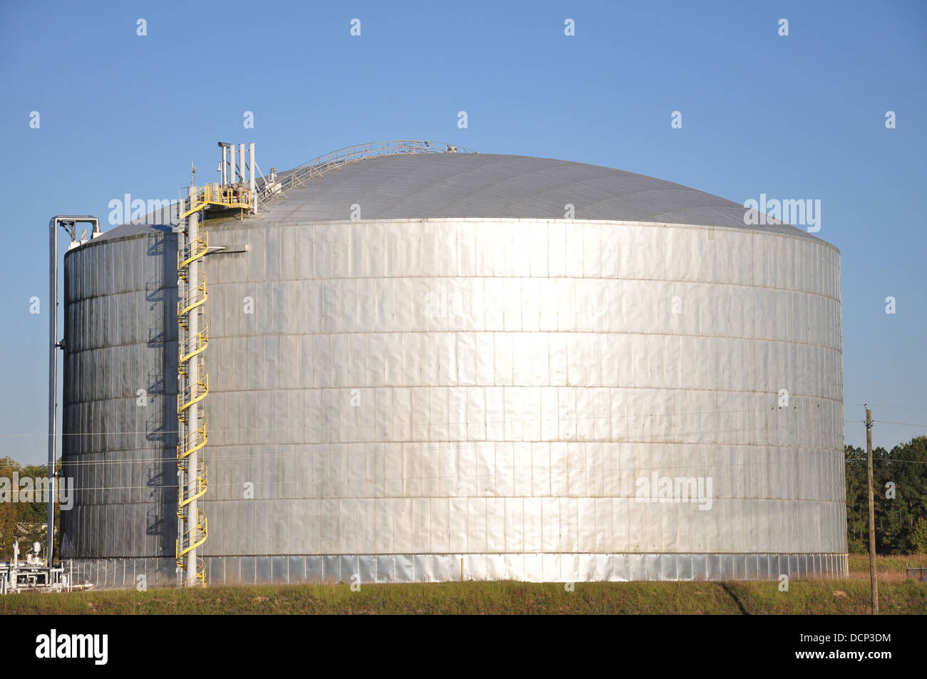 Natural Gas Tank Stock Photo - Alamy