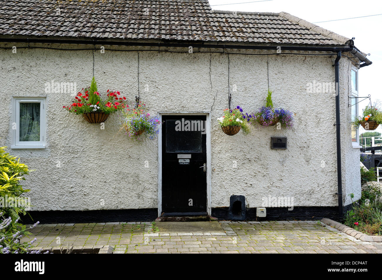 Nottingham cottage hi-res stock photography and images - Alamy