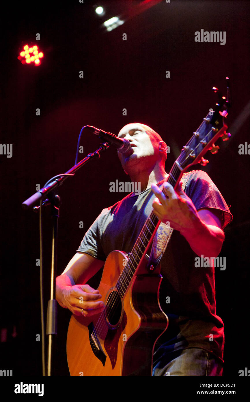 Performing live at musicbox lisbon hi-res stock photography and images ...