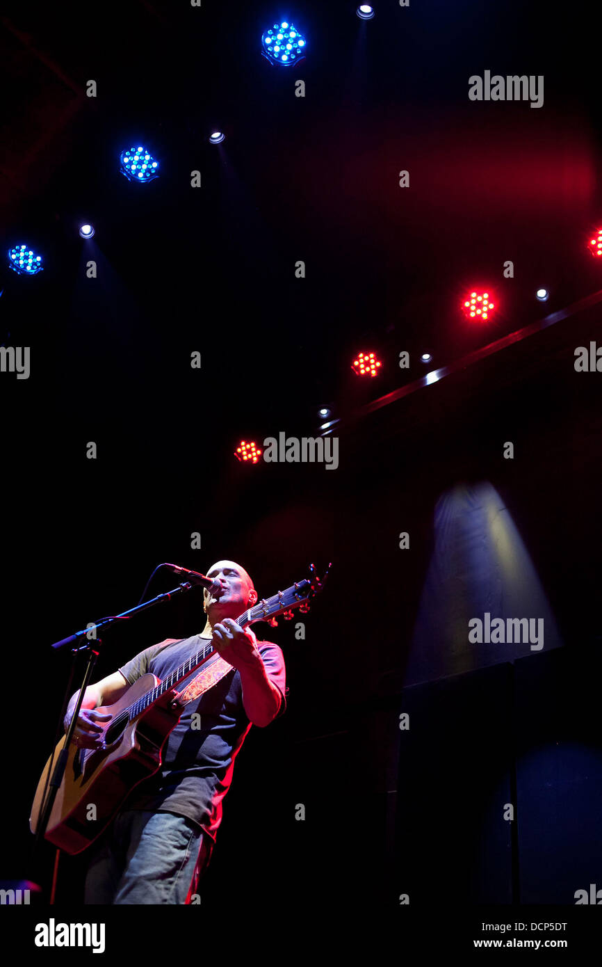 Dan reed network hi-res stock photography and images - Alamy