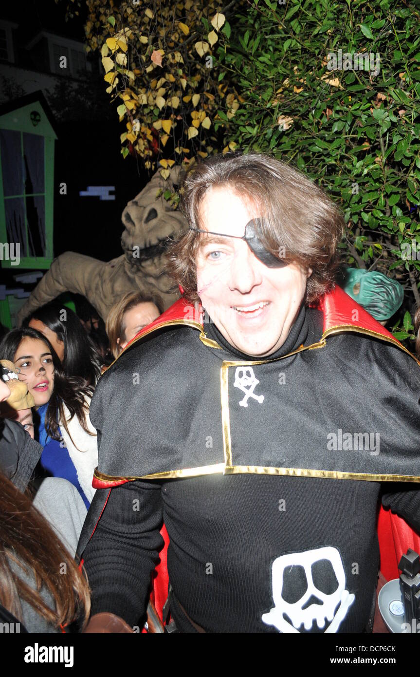 Jonathan Ross Jonathan Ross' Halloween party London, England - 31.10.11 ...
