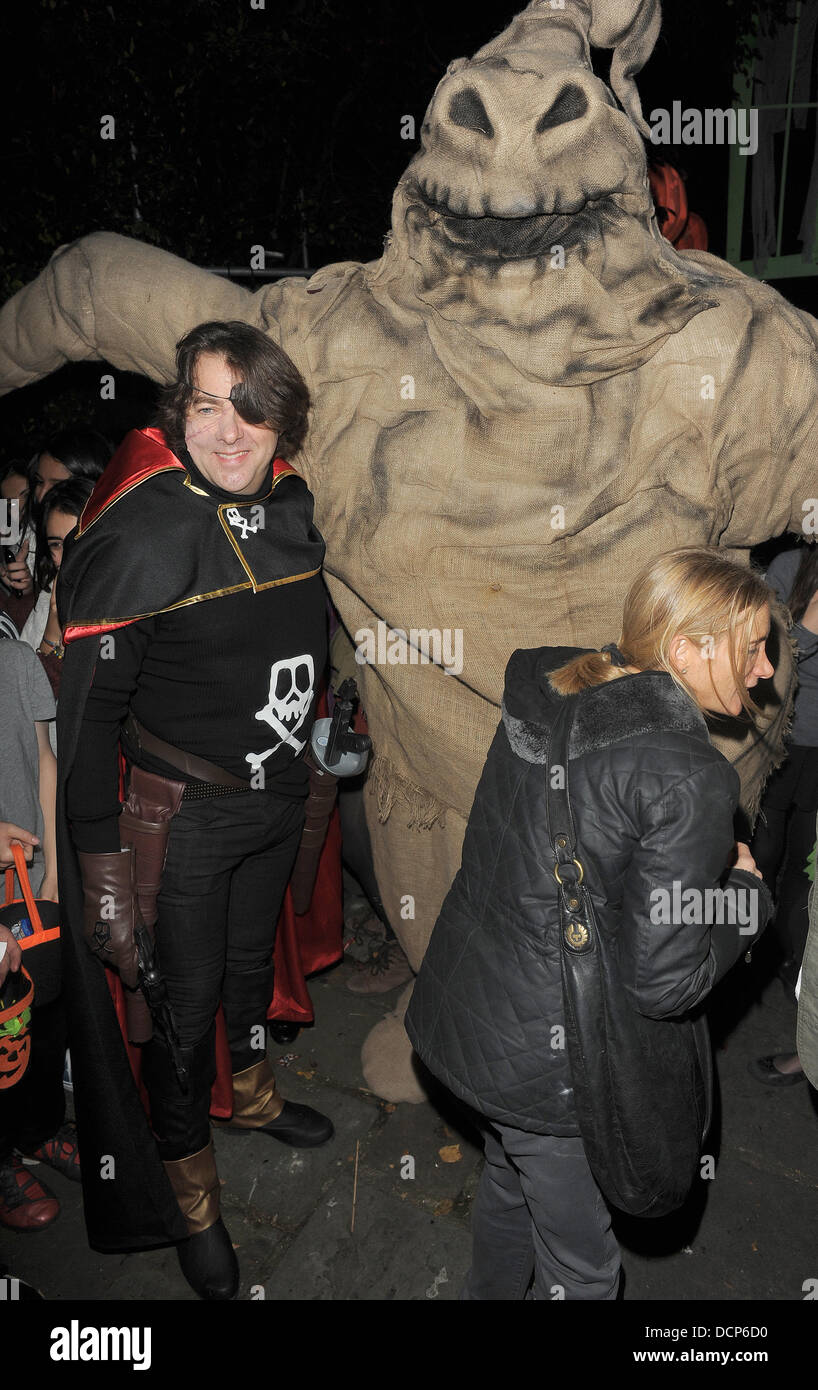 Jonathan Ross outside his house enjoying his annual Halloween Party ...