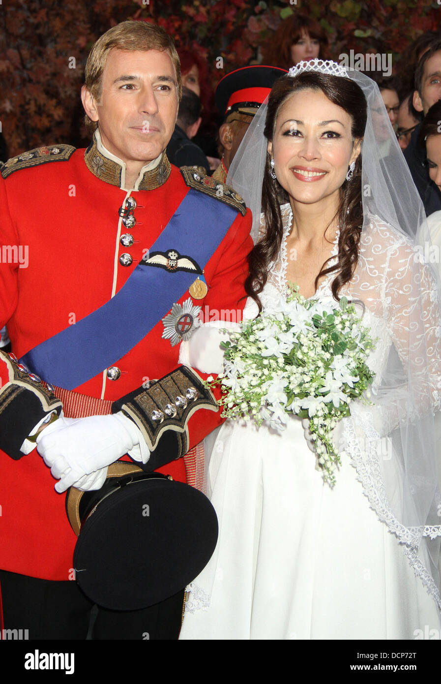 Matt lauer ann curry dress hi-res stock photography and images - Alamy