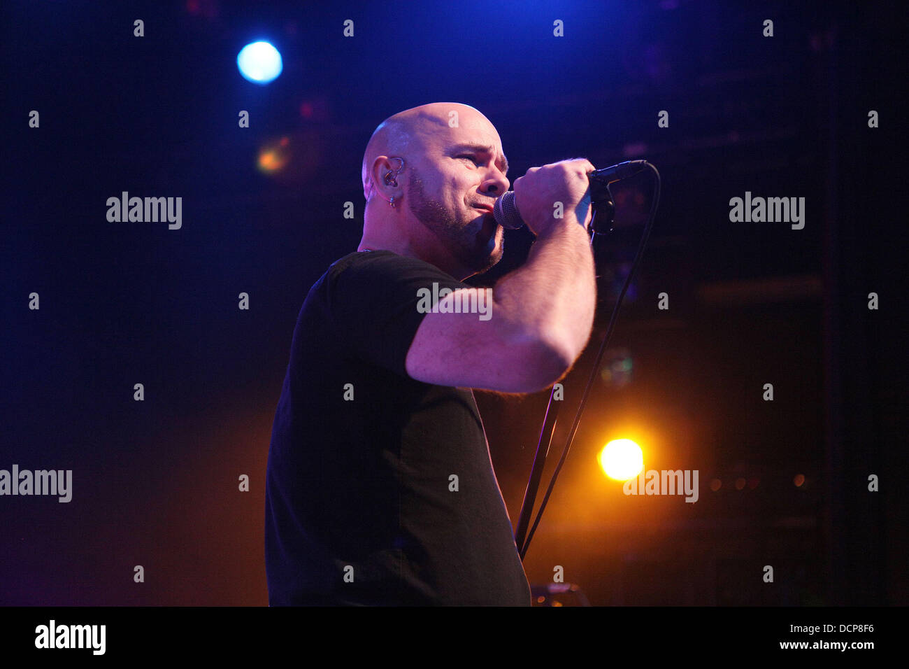 James Dylan, lead vocals Jason Bonham's Led Zeppelin Experience ...