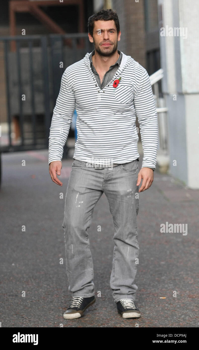 Kelvin Fletcher outside the ITV studios London, England - 02.11.11 ...